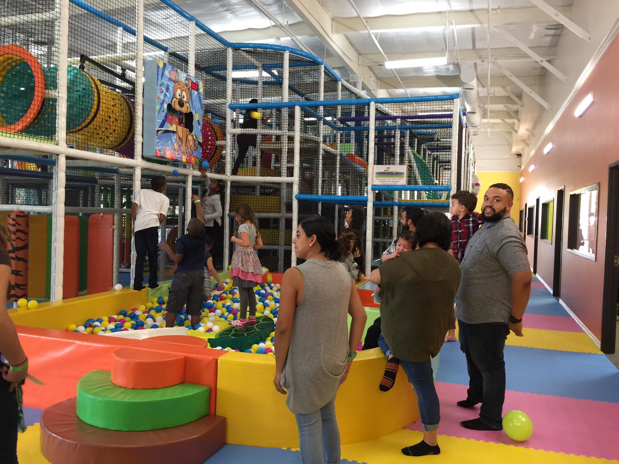 Family Entertainment Centers in USA | High 5 Indoor Playground