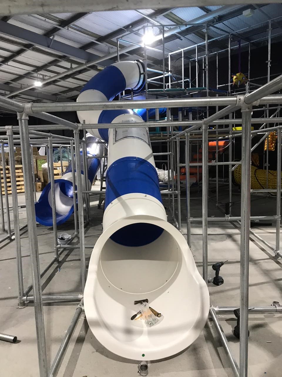 LIVE WIRE ENTERTAINMENT