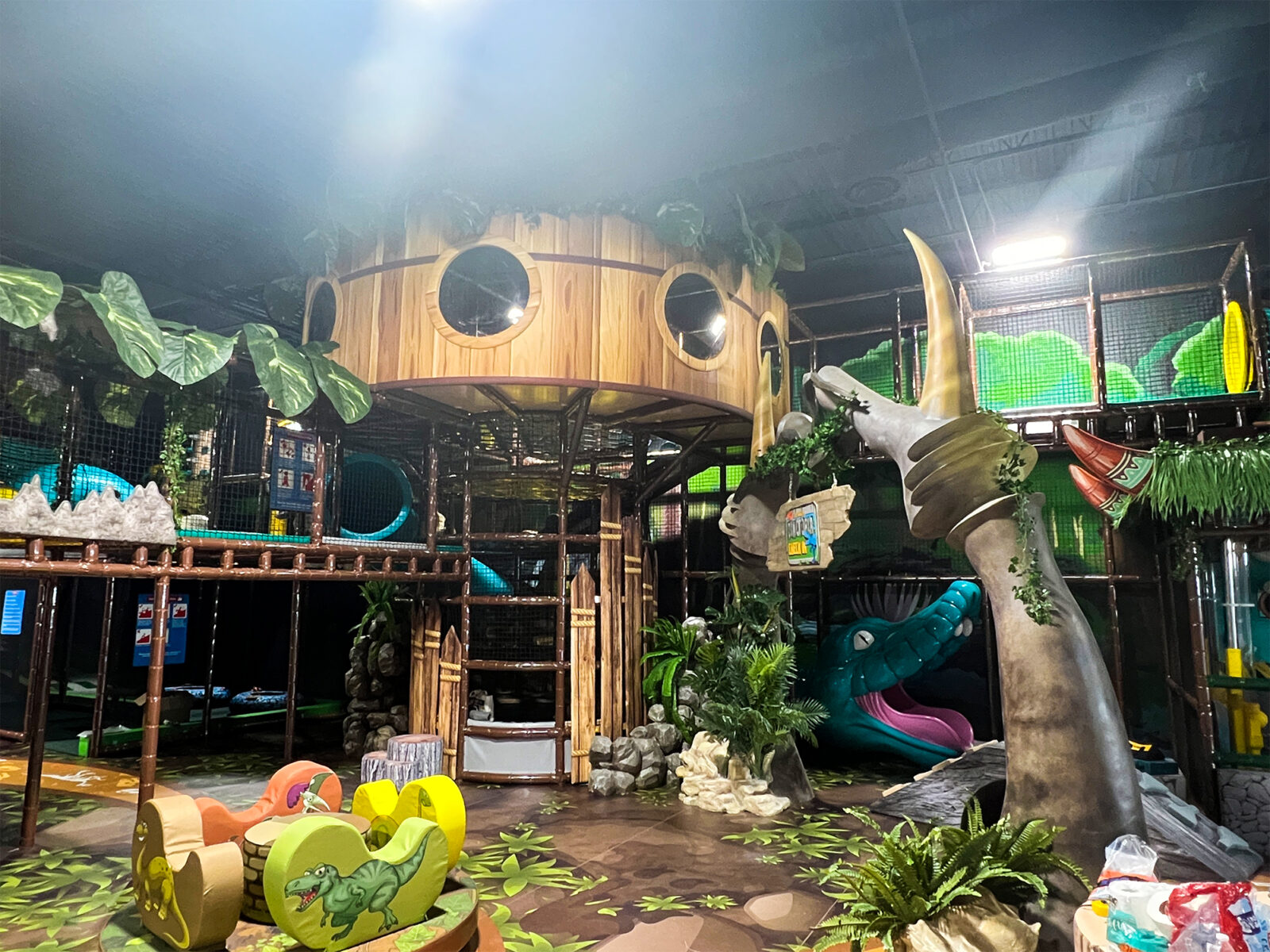 Lost Worlds Adventure USA